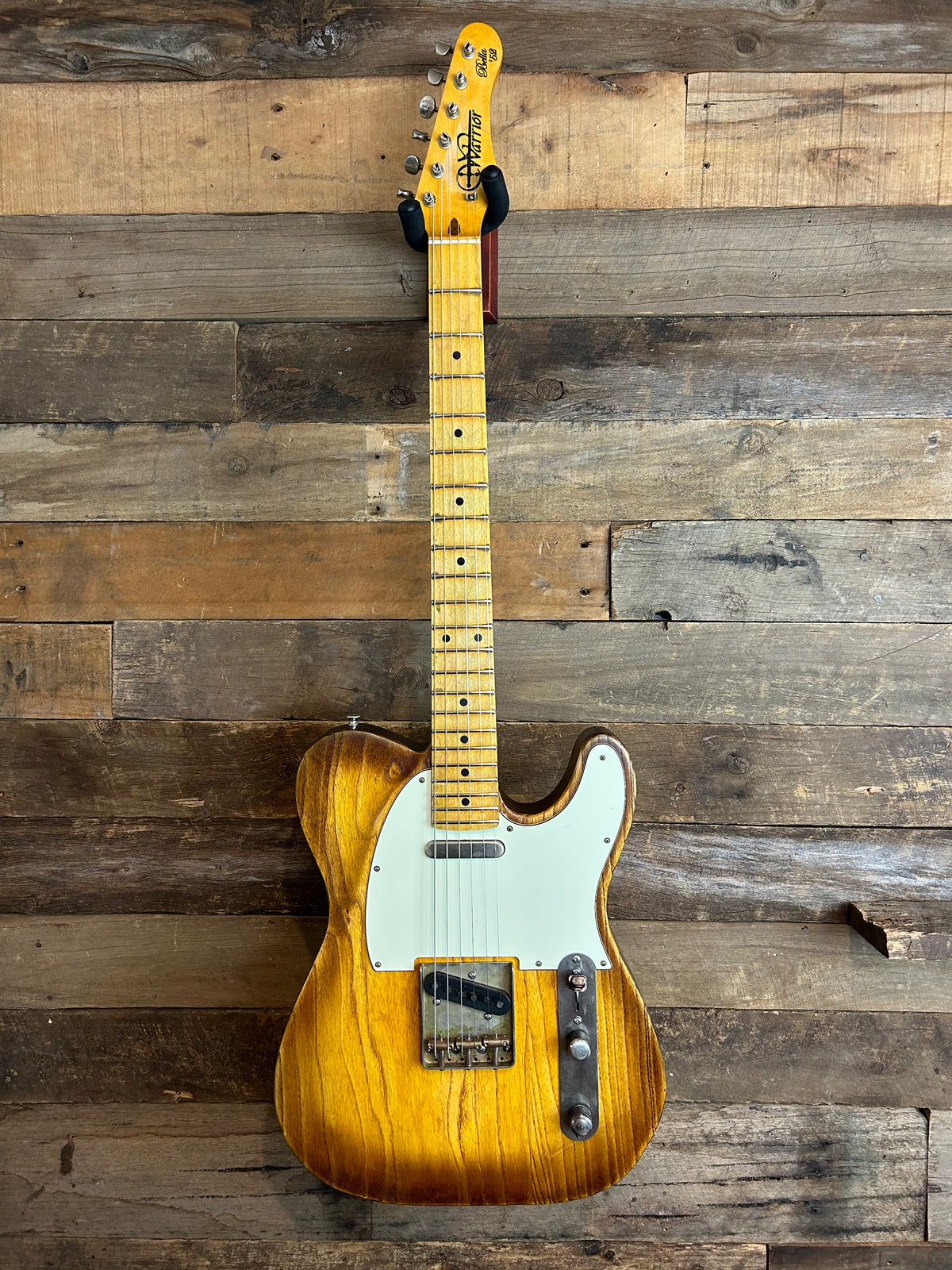 Second Hand Warrior Guitars Bella '52 — Pedal Empire